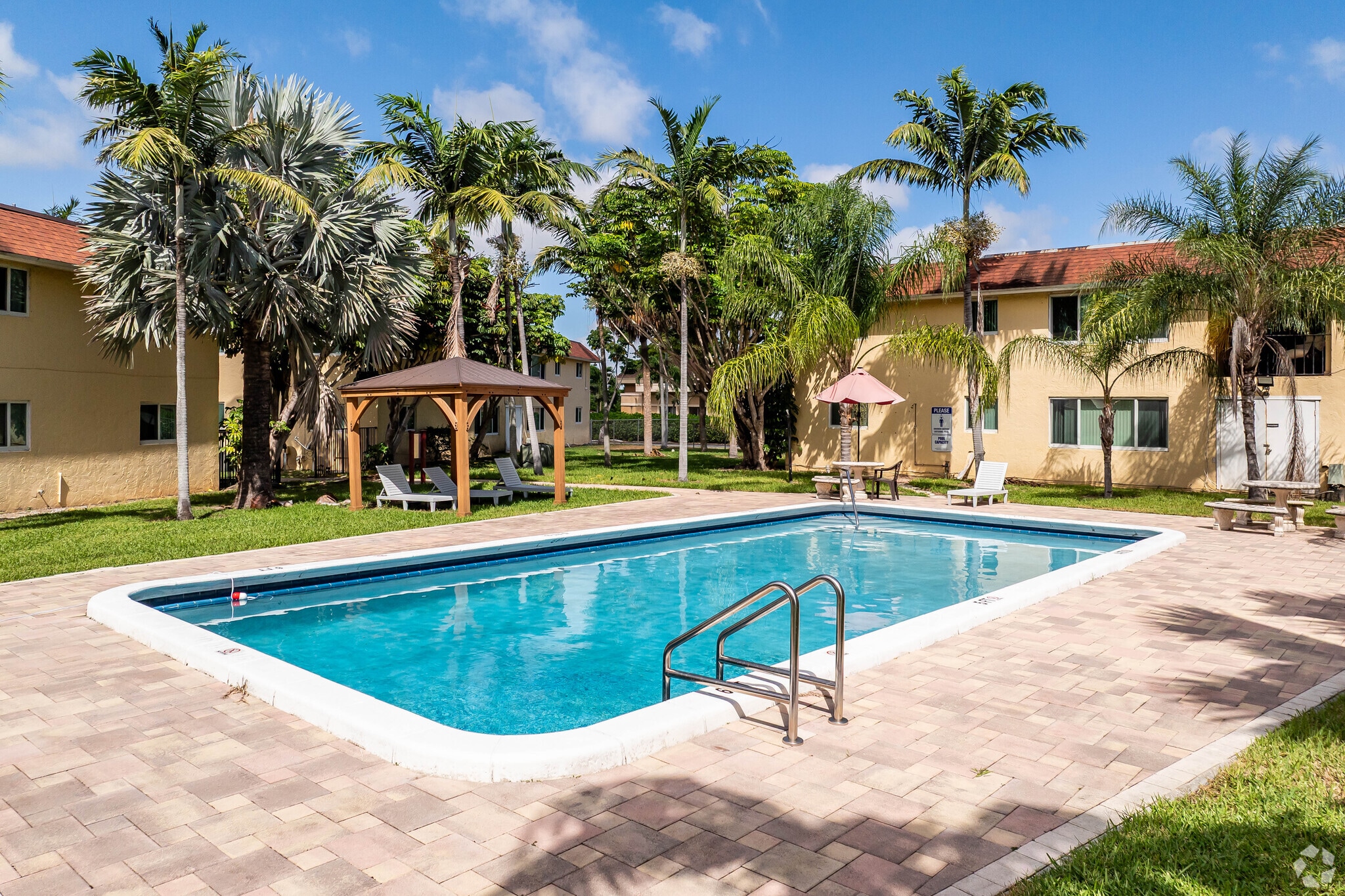 Ocean Park South Apartments - 2861 S Seacrest Blvd Boynton Beach, FL ...