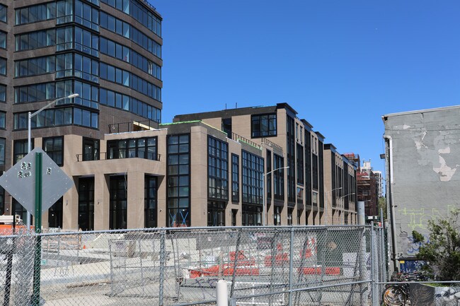 The Greenpoint Apartments - Brooklyn, NY | Apartments.com