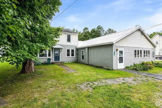 Apartments For Rent in Highgate Falls, VT with Parking - 2 Rentals ...