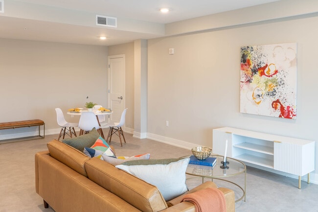 The Residences at Zuelke - Apartments at 103 W College Ave Appleton, WI ...