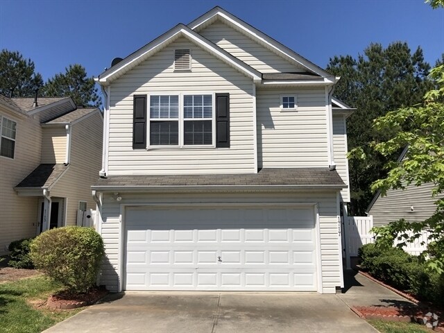 Colewood Acres Apartments for Rent with a Walk-In Closet - Raleigh, NC ...