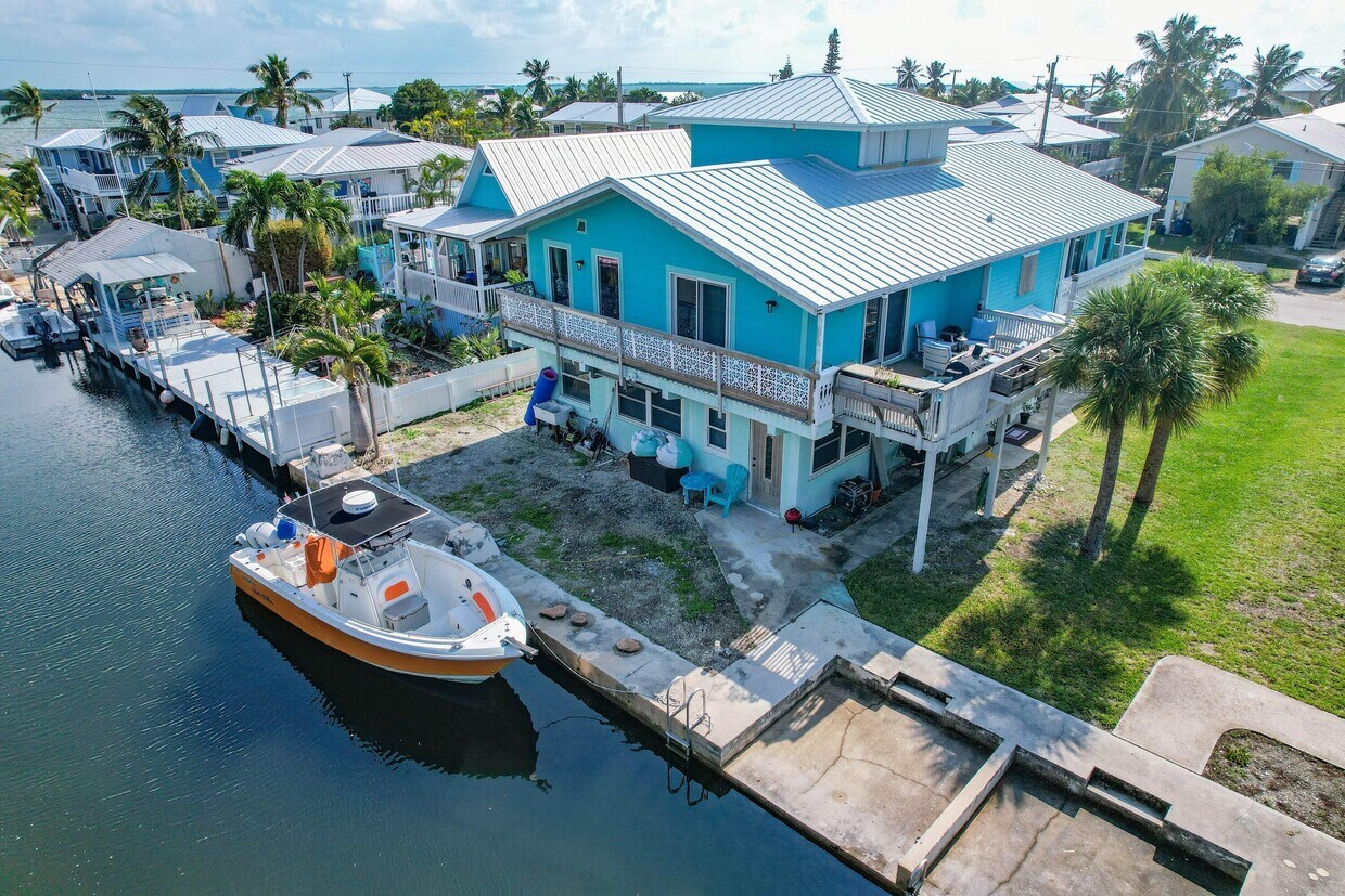 27395 St Lucie Ln, Ramrod Key, FL 33042 - House Rental in Ramrod Key ...