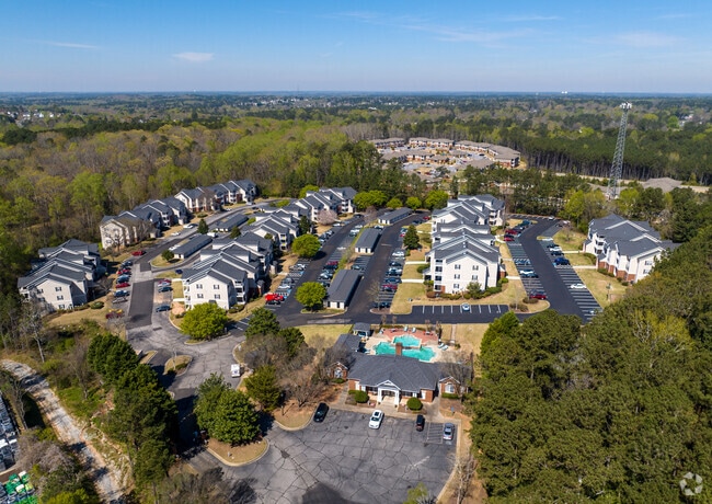 Madison Pointe Apartments for Rent with Hardwood Floors - Hampton, GA ...