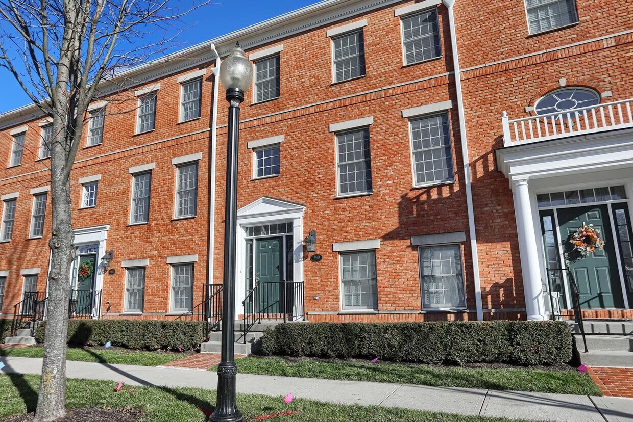 12903 Broad St, Carmel, IN 46032 - Townhome Rentals in Carmel IN ...