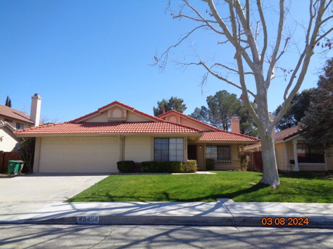 43454 Yew St, Lancaster, CA 93536 - House Rental in Lancaster, CA ...