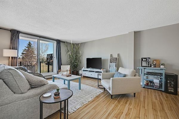 80-180 Galbraith Dr Sw, Calgary, AB T3E 3H2 - Townhouse for Rent in ...