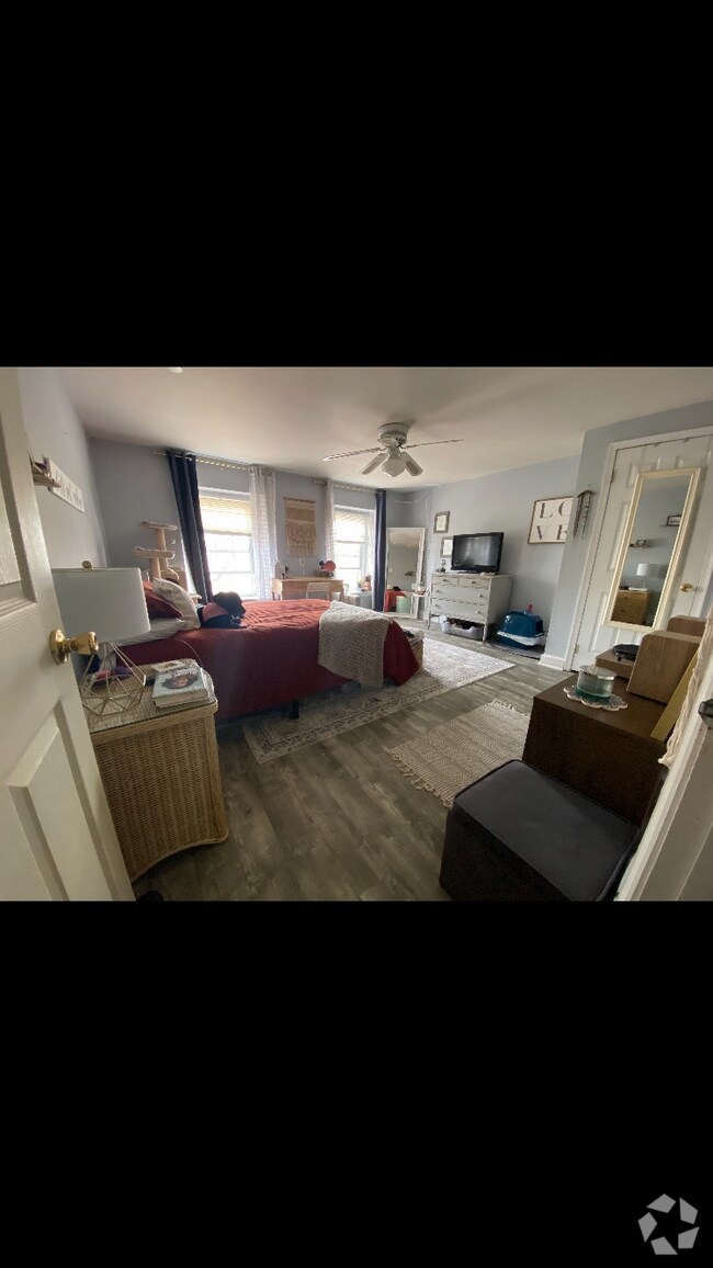 Main Street Manayunk Houses for Rent - Philadelphia, PA - 5 Homes