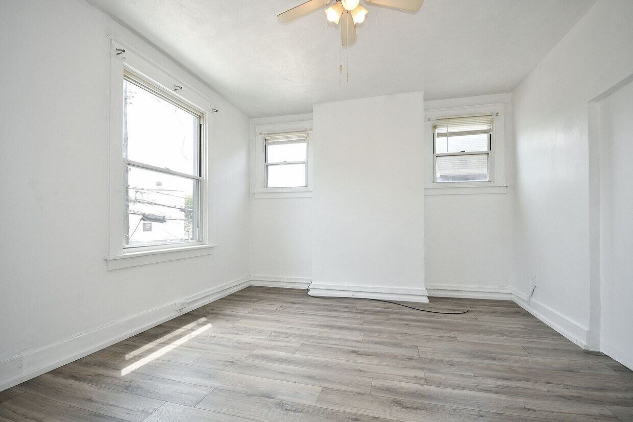 511 Main St Unit 511 Main 2, East Pittsburgh, PA 15112 - Room for Rent ...