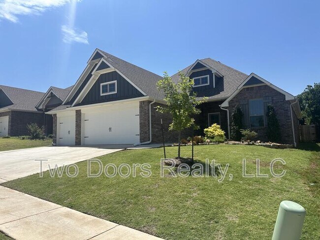 8308 Poplar Dr, Edmond, OK 73034 - House Rental in Edmond, OK ...