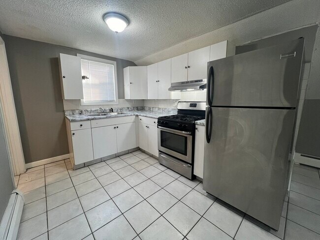 459 Snell St Unit 3, Fall River, MA 02721 - Condo for Rent in Fall ...