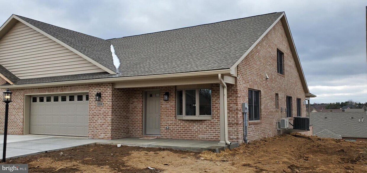 13227 Diamond Pointe Dr, Hagerstown, MD 21742 - House Rental in ...