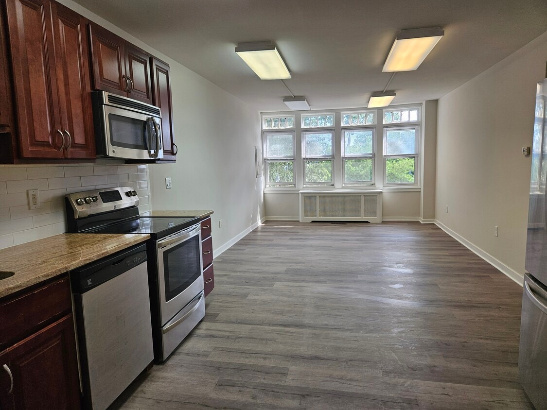 19 E Lancaster Ave, Ardmore, PA 19003 - 19 E Lancaster Ave Ardmore, PA ...