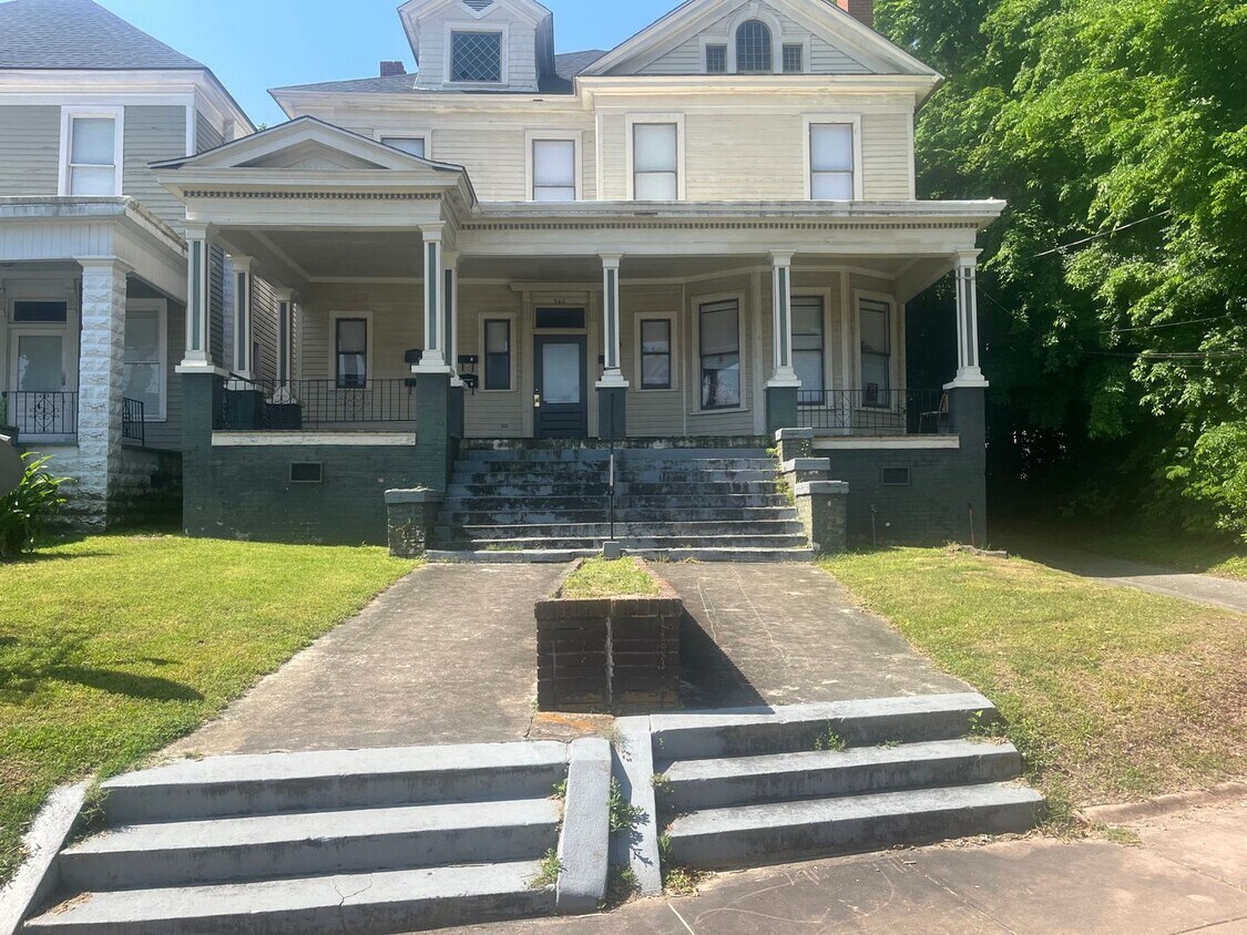 946 Magnolia St Unit Apartment 8, Macon, GA 31201 - Room for Rent in ...