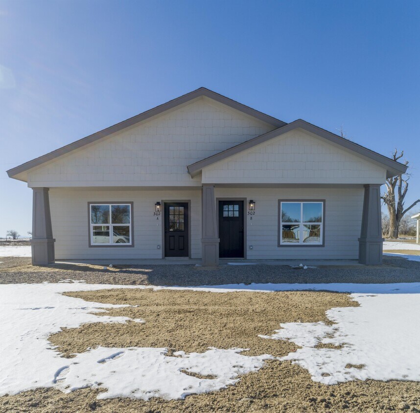 305 W Cottonwood St Unit 1, Granada, CO 81041 - Room for Rent in ...