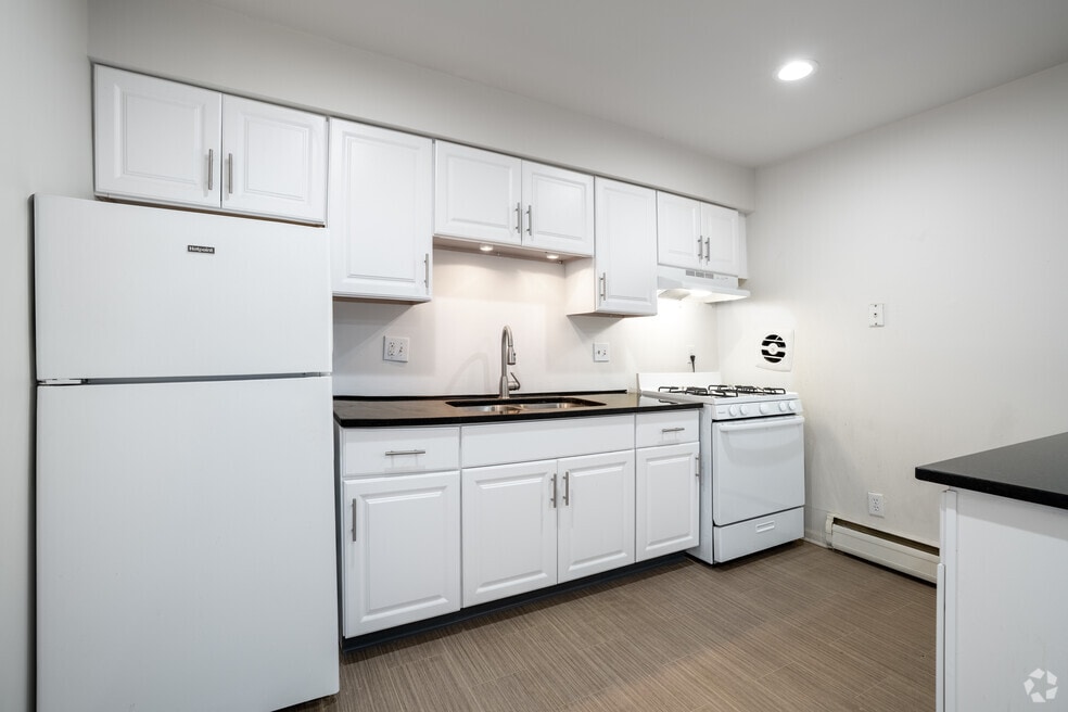 Scio Farms Estates - 6655 Jackson Rd Ann Arbor, MI 48103 | Apartments.com
