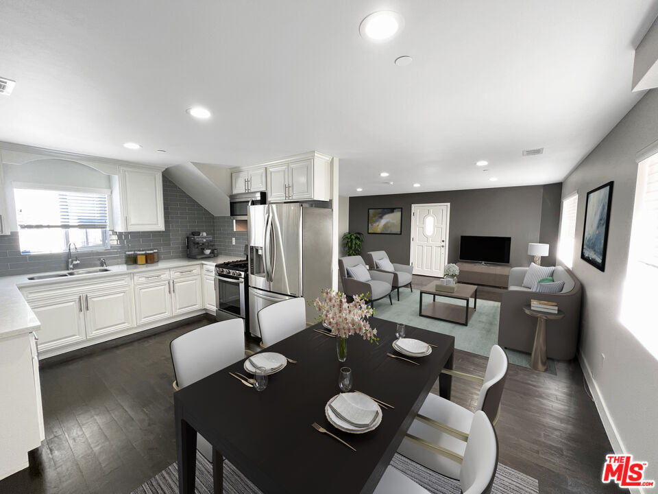 2114 1/2 S Ridgeley Dr, Los Angeles, CA 90016 - Condo for Rent in Los ...