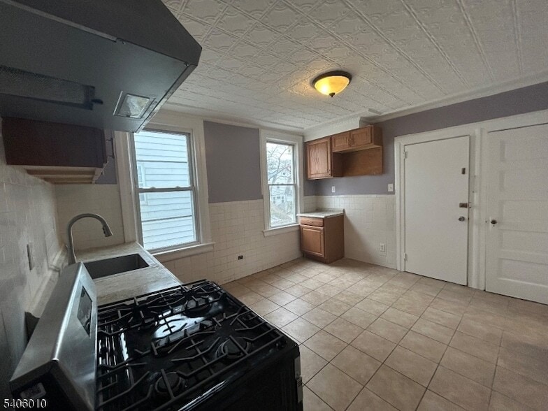 15 Arsdale Terrace, East Orange, NJ 07018 | Apartments.com