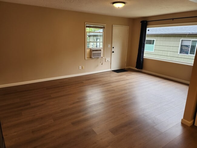 4548 SE Cesar Chavez Blvd Unit Duplex, Portland, OR 97202 - 4548 SE ...