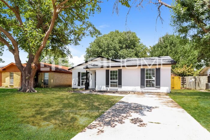 1510 Bogarte Dr, Grand Prairie, TX 75051 | Apartments.com