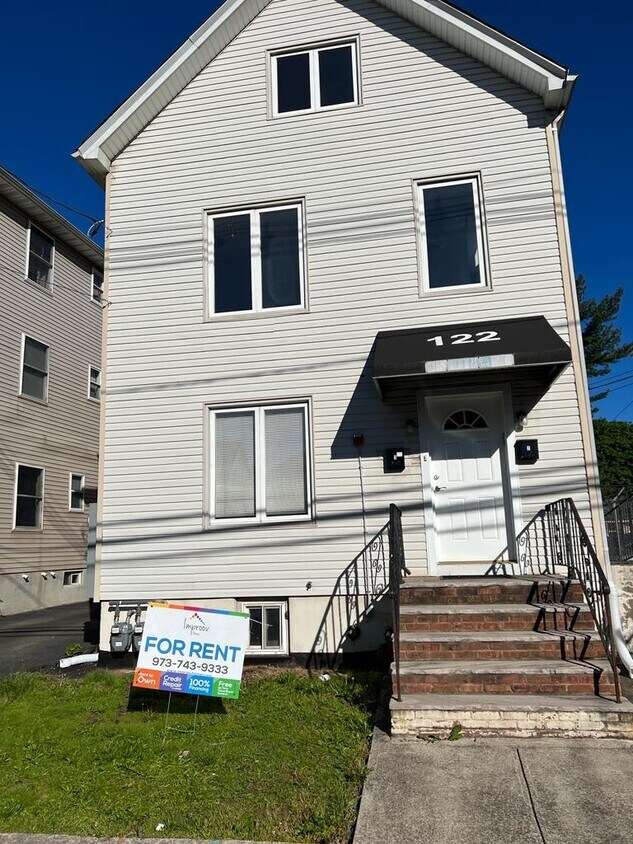 122 Orange St, Bloomfield, NJ 07003 - Townhome Rentals in Bloomfield NJ ...