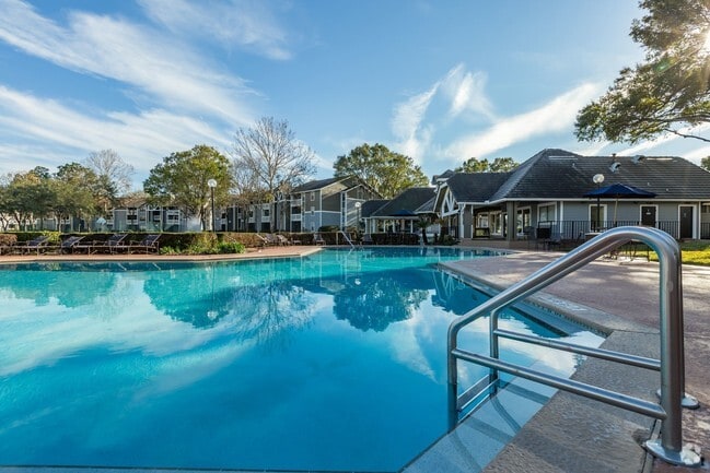 Pointe Parc At St. Johns Rentals - Jacksonville, FL | Apartments.com