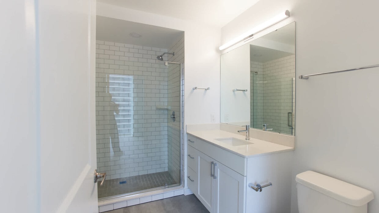 Skyhouse South - 100 6th St Atlanta, GA 30308 | Apartments.com