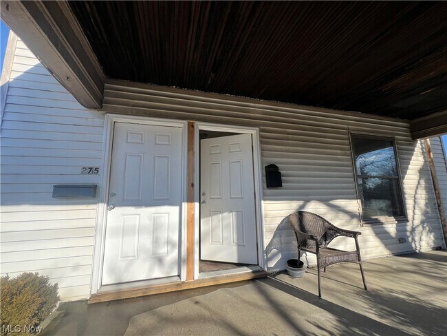 277 E Main St, Saint Clairsville, OH 43950 - Room for Rent in Saint ...