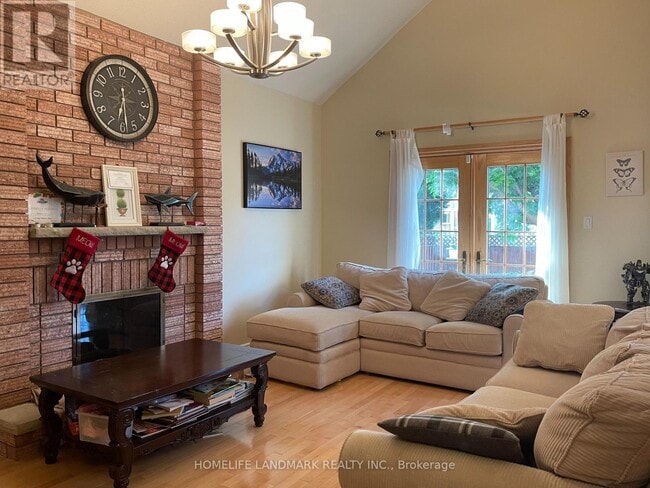 61 Mary Elizabeth Crescent, Markham, ON L3R 9L4 - Maison à Louer à ...