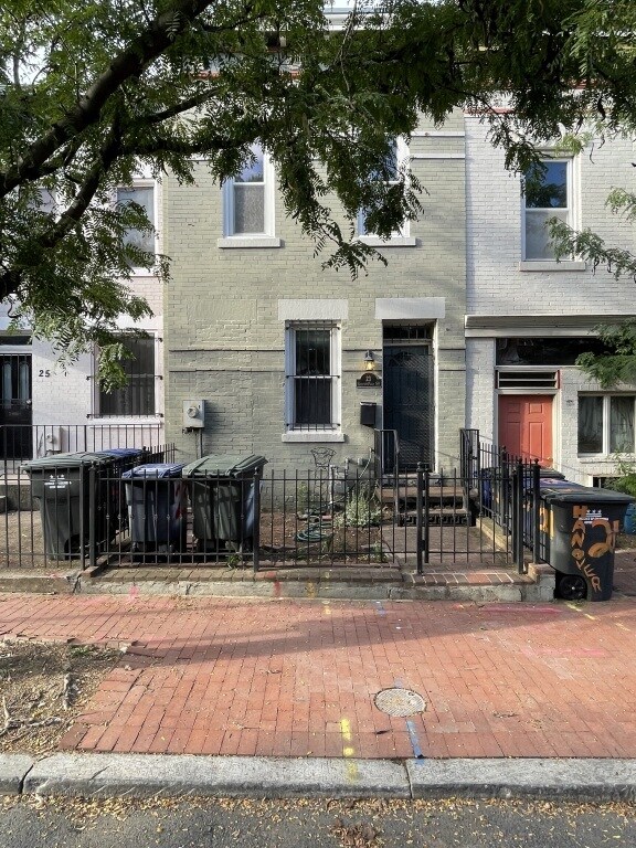 23 Hanover Pl NW, Washington, DC 20001 - House Rental in Washington, DC ...