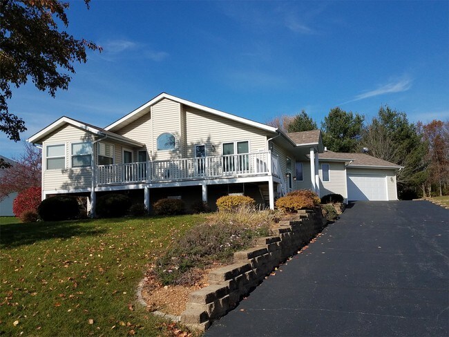 1000 Lake Summerset Rd, Davis, IL 61019 - House for Rent in Davis, IL ...