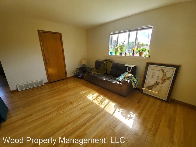 3051 W Ruskin Ct, Milwaukee, WI 53215 - Room for Rent in Milwaukee, WI ...