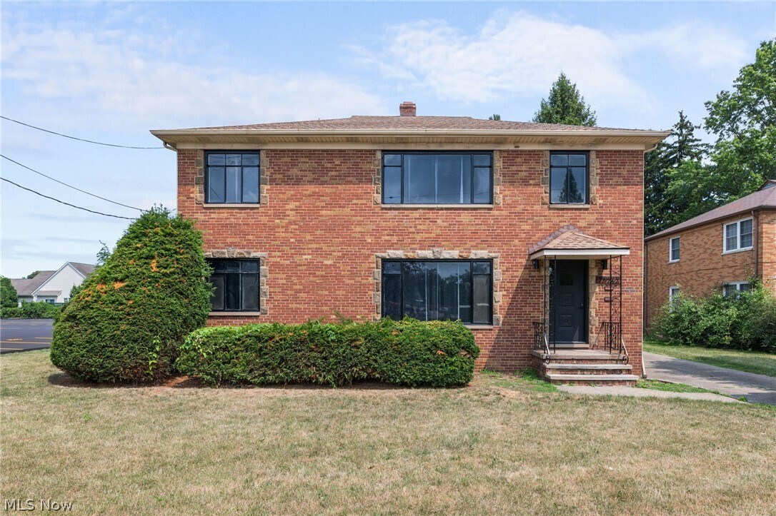 20262 Hilliard Blvd Unit 2-up, Rocky River, OH 44116 - Room for Rent in ...