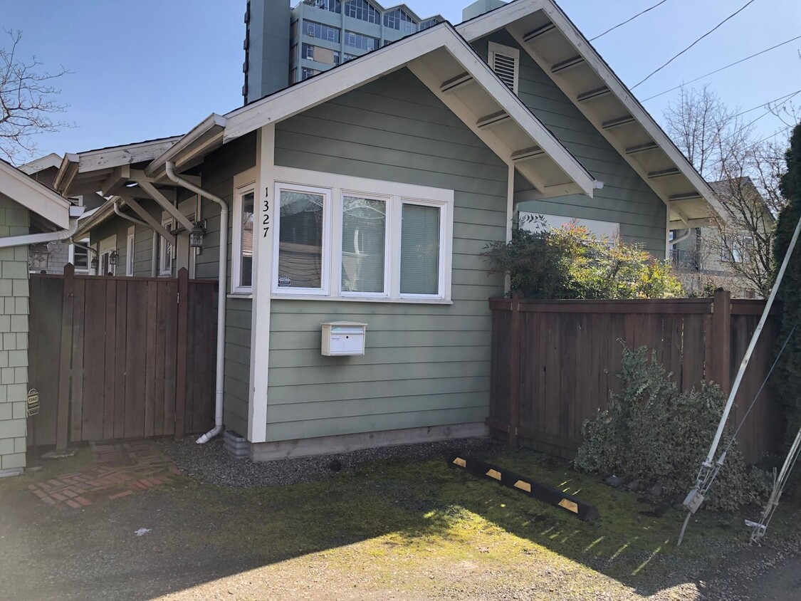 1327 Lincoln Alley, Eugene, OR 97401 - House Rental in Eugene, OR ...