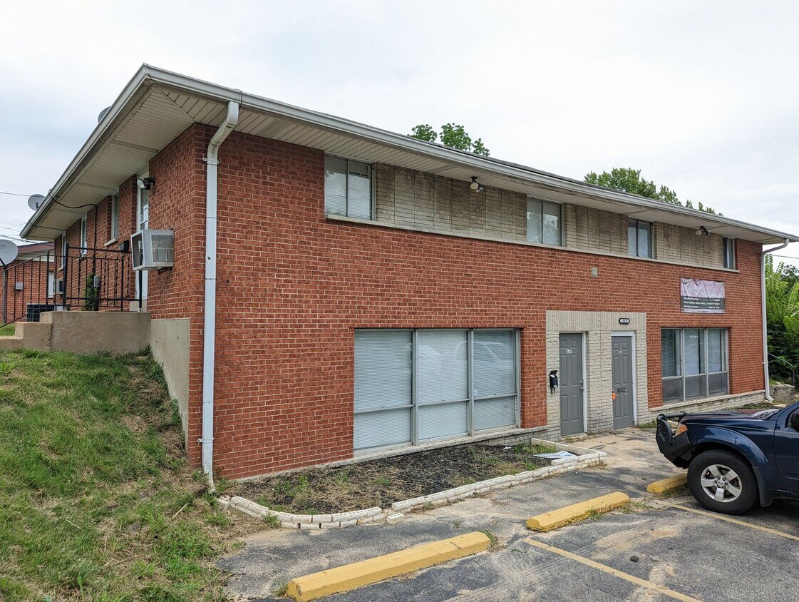 333 Chambers Rd Unit 333 Chambers Rd, St. Louis, MO 63137 - Room for ...