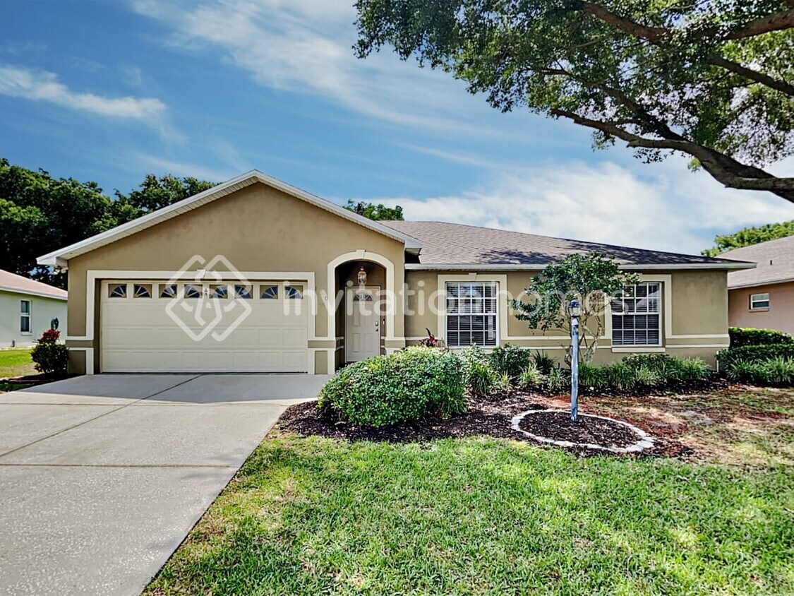 160 Winona Cir, Auburndale, FL 33823 | Apartments.com