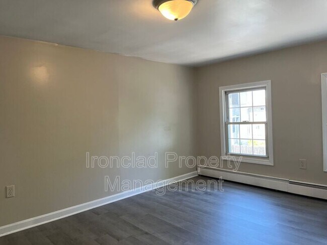 328 S Main St, New Britain, CT 06051 - House Rental in New Britain, CT ...