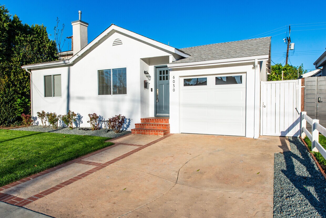 6030 Lasaine Ave, Encino, CA 91316 - House Rental in Encino, CA ...