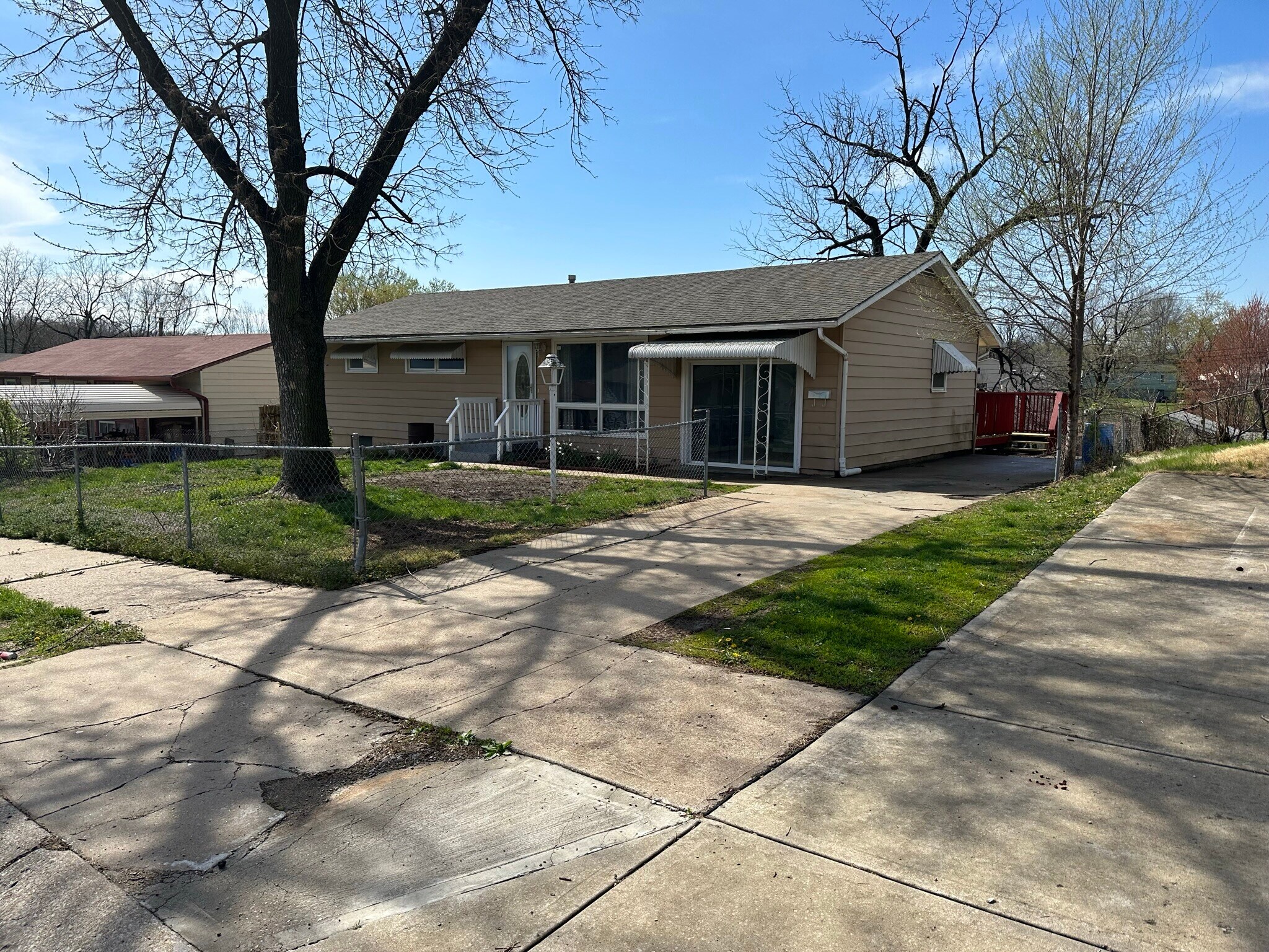 4816 E 40th Terrace, Kansas City, MO 64130 - House Rental in Kansas ...