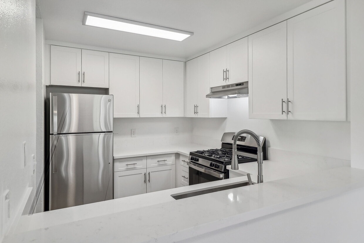 Calavo - 10850 Jamacha Blvd Spring Valley, CA 91978 | Apartments.com