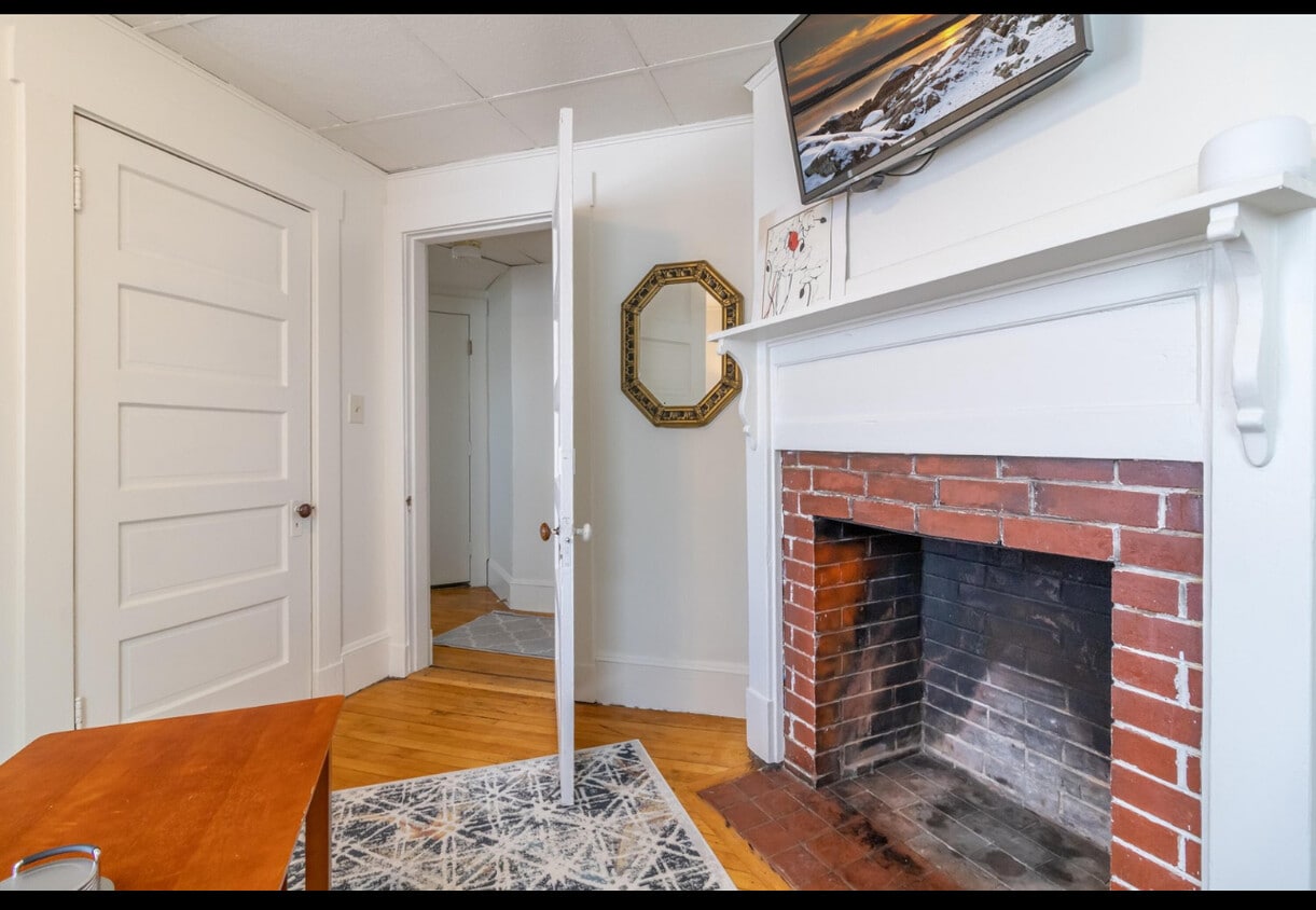 87 Cumberland St, Bangor, ME 04401 - 87 Cumberland St Bangor, ME 04401 ...