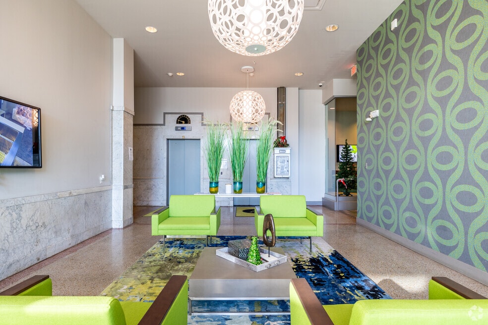 Apartamentos de renta cerca de Linwood Square Shopping Center - Kansas ...