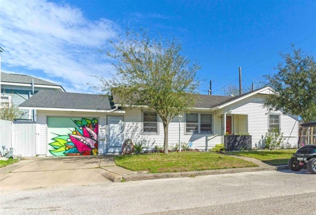 2512 38th St, Galveston, TX 77550 - House Rental in Galveston, TX ...