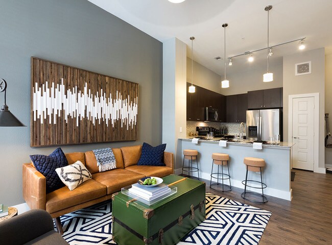 AMLI Frisco Crossing Apartments - 7255 Texas Rangers Dr Frisco, TX ...