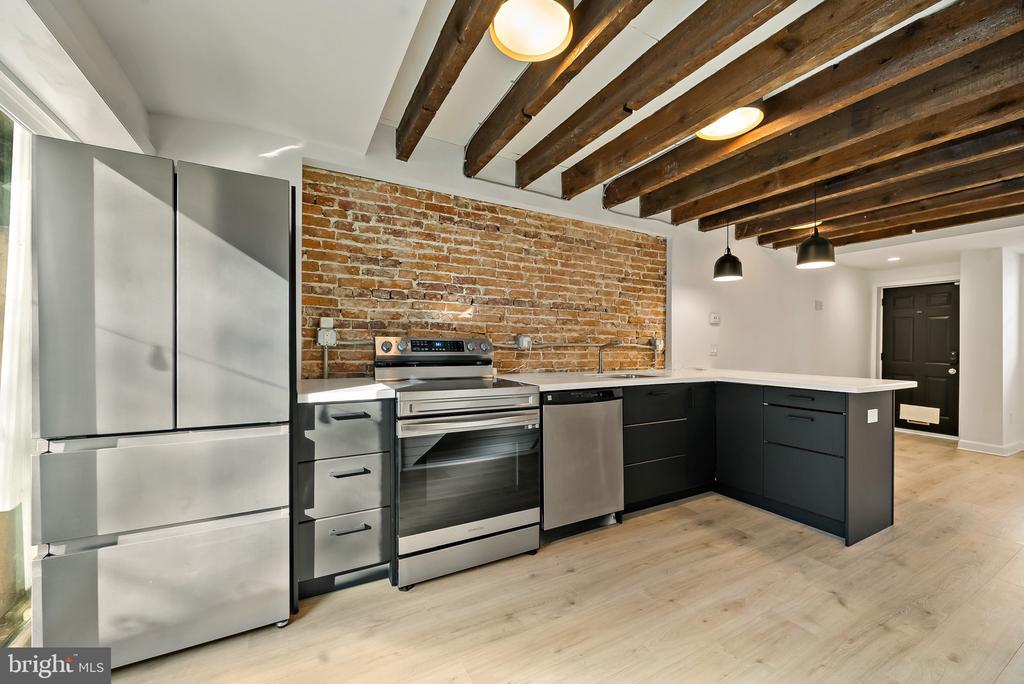 1026 Irving St, Philadelphia, PA 19107 - Townhome Rentals in ...
