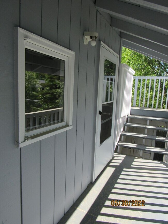 2021 Blueberry St Unit 1, Fairbanks, AK 99701 - Room for Rent in ...