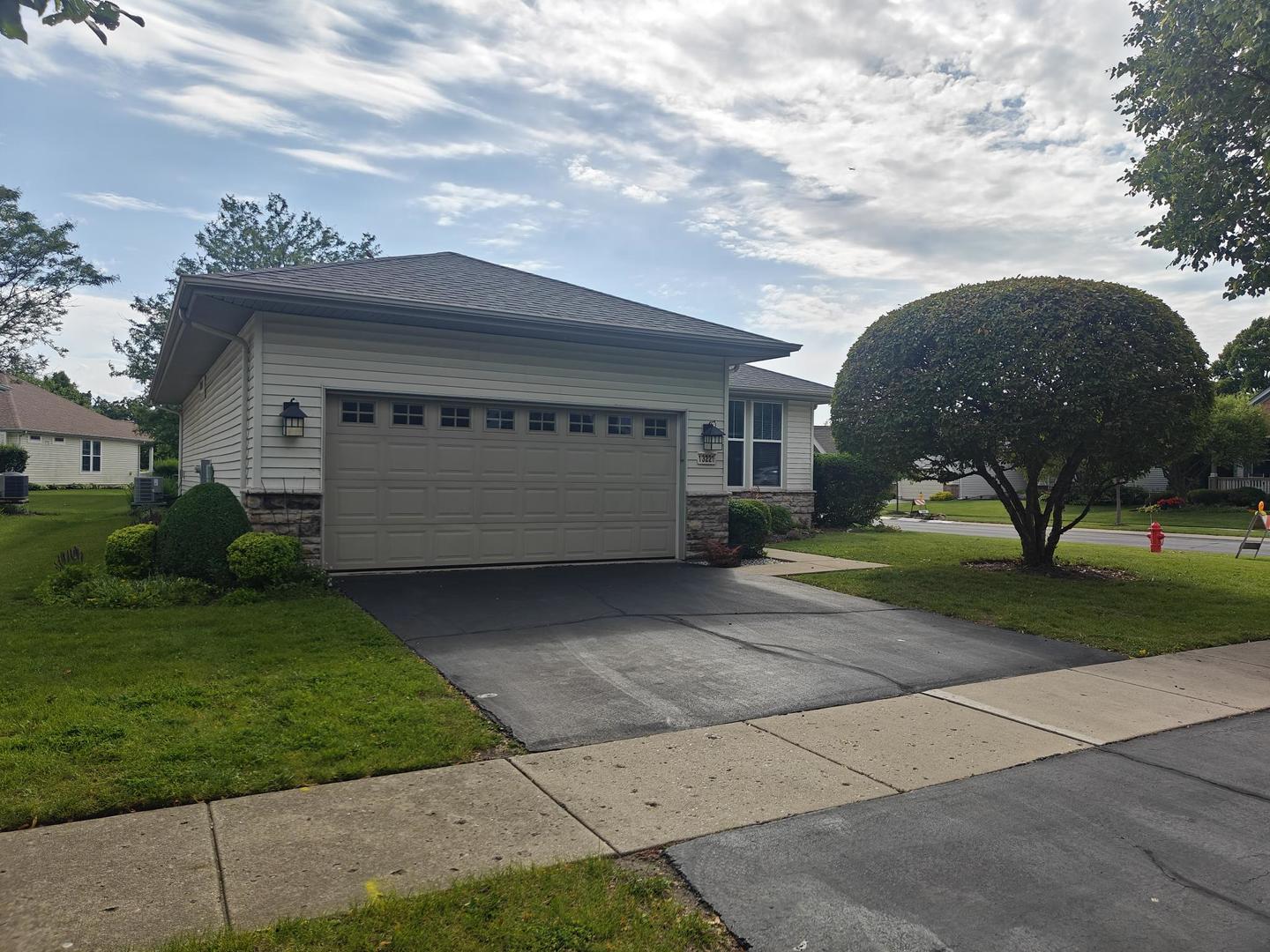 13221 Indiana Ct, Huntley, IL 60142 - House Rental in Huntley, IL ...