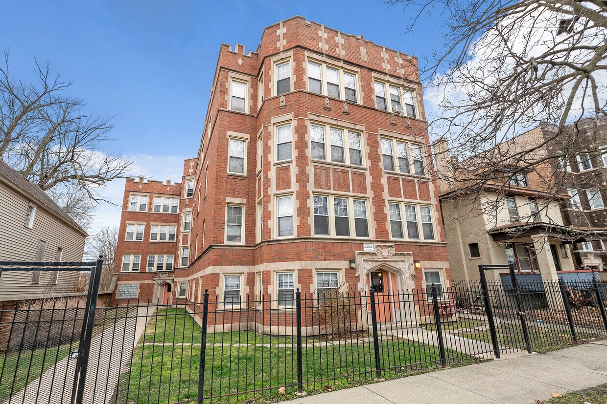 11218 S Indiana Ave Unit BR, Chicago, IL 60628 - Condo for Rent in ...