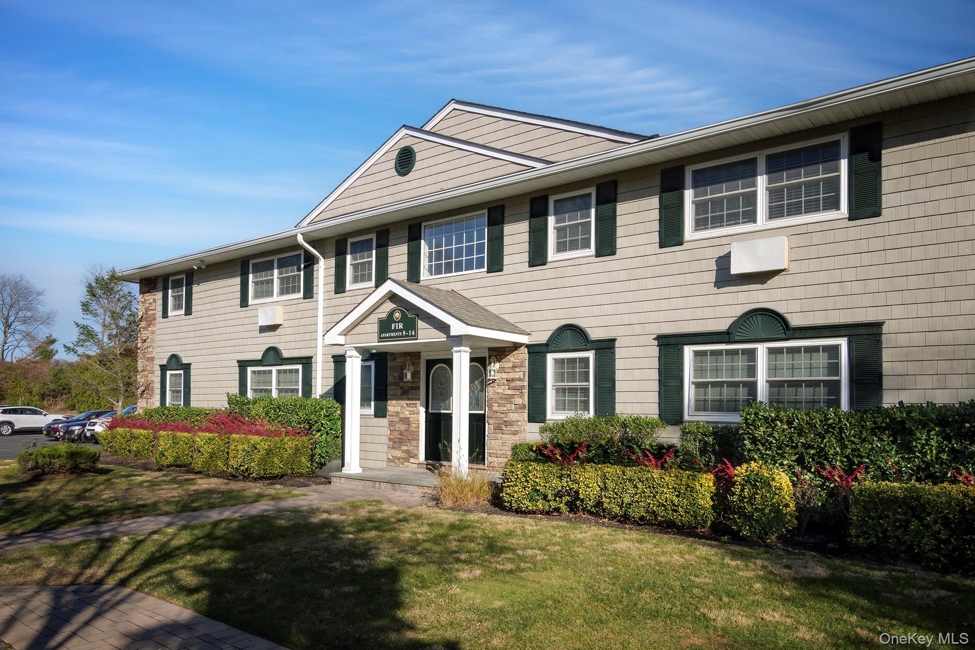 Riverhead Apartments For Rent