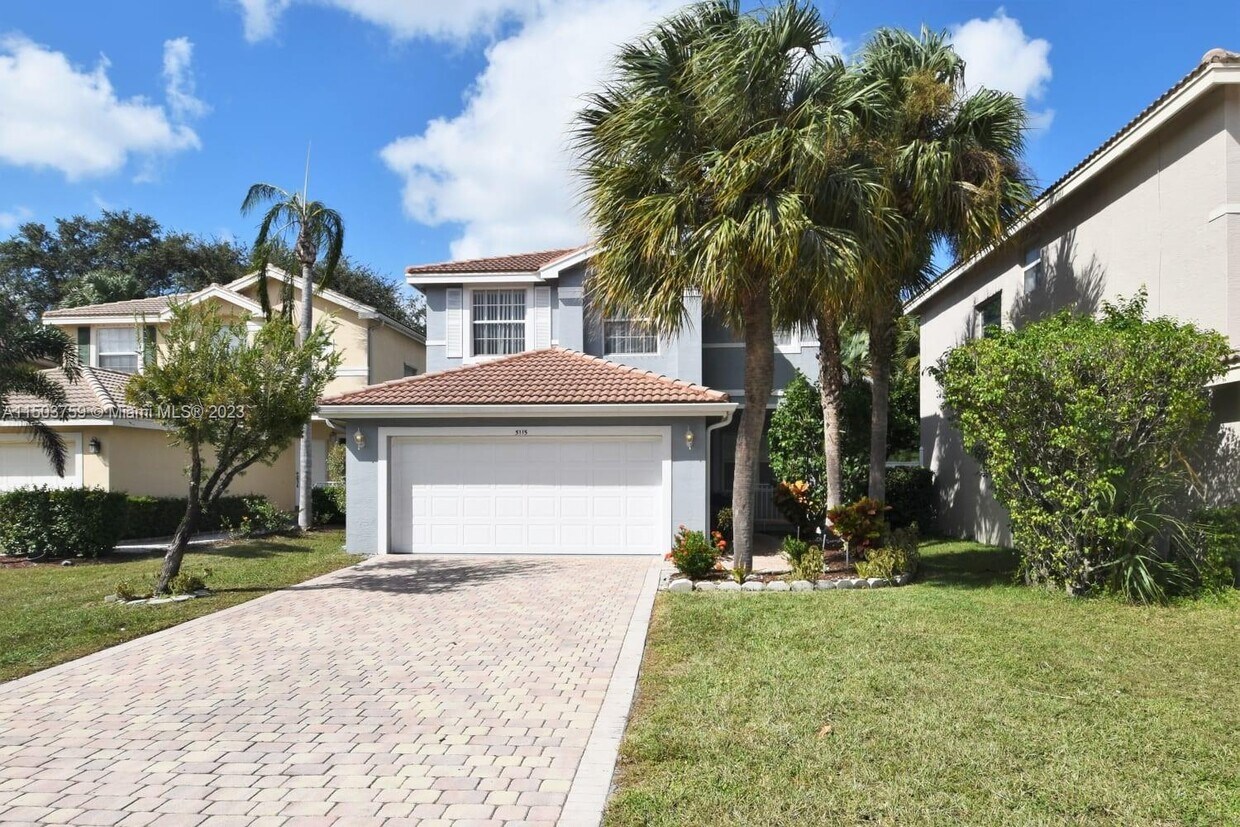 5115 Crescent Moon Dr, Greenacres, FL 33463 - House Rental in ...