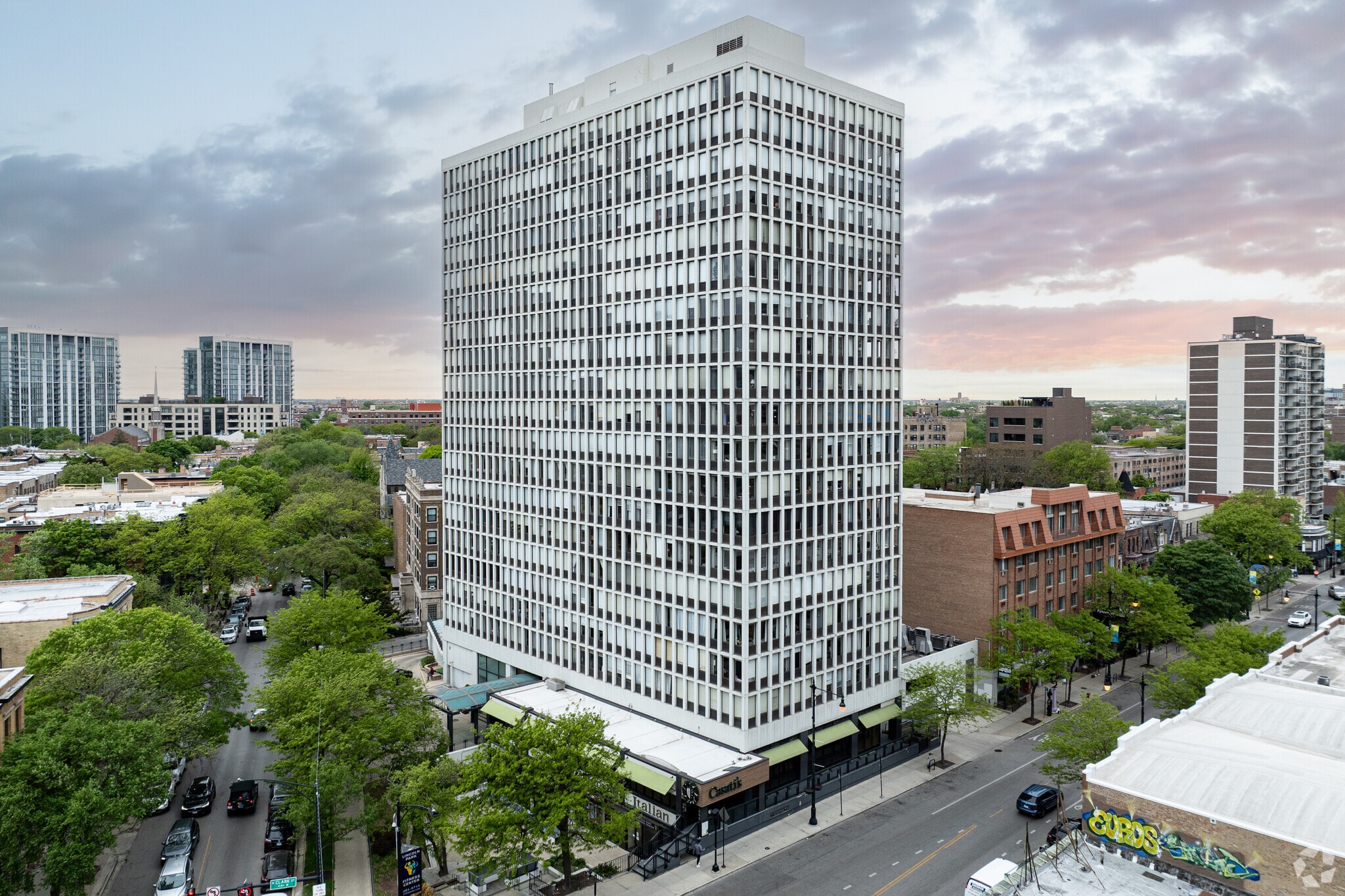 Lincoln Park Condos - 444 W Fullerton Pky Chicago, IL 60614 ...